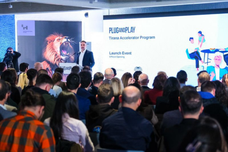 How to Get Accepted to Plug and Play Accelerator